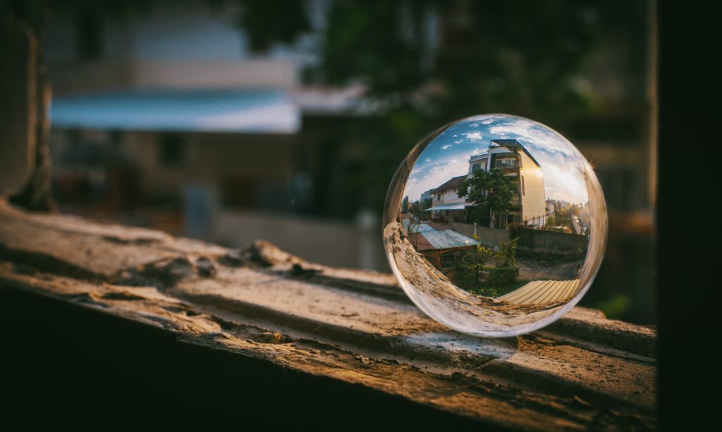 ball-shaped-blur-close-up-982070[1] | TENFORCE